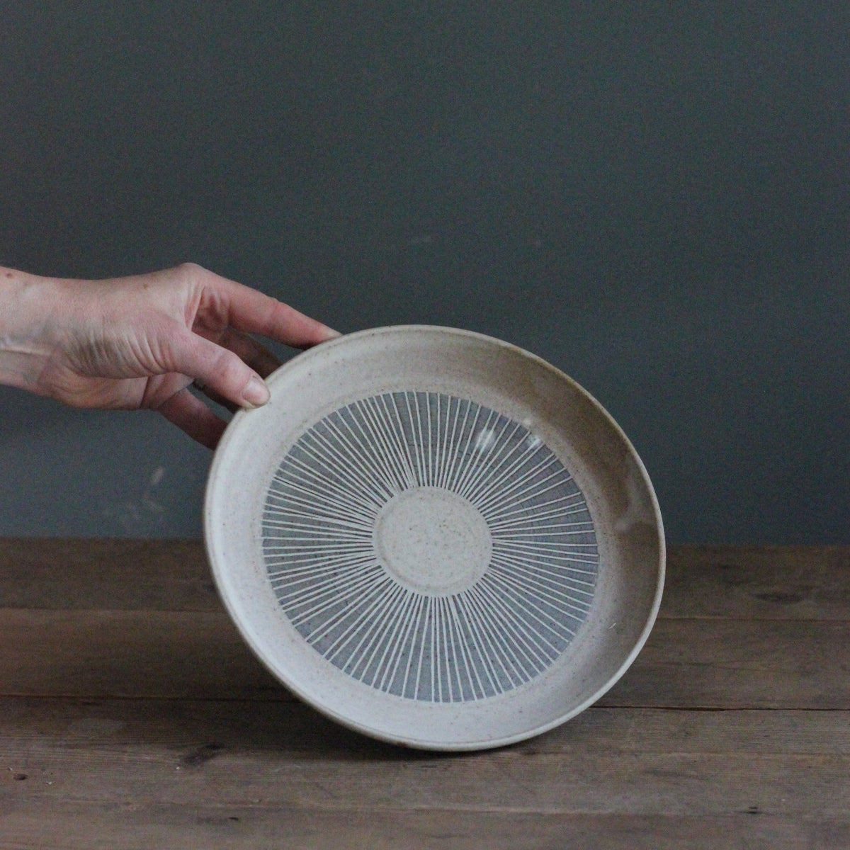 SGRAFFITO PLATE #2 – Hilda Carr Pottery