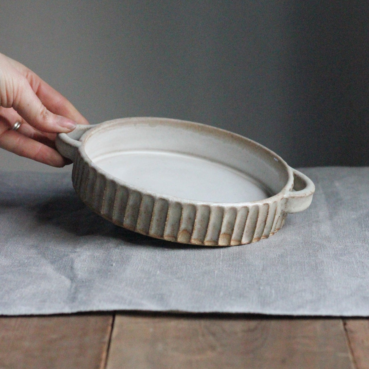 CARVED SERVING DISH – Hilda Carr Pottery